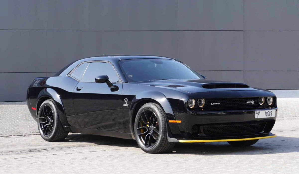 دودج تشالنجر ديمون وايد بودى نحلة 2021 في دبي الامارات | أفضل الأسعار