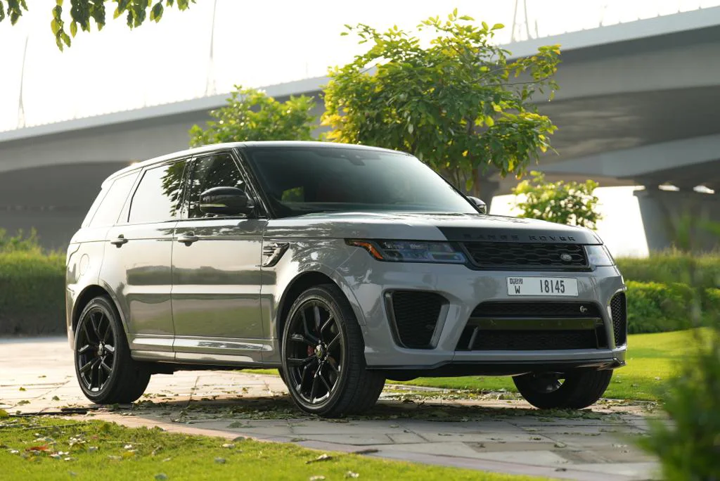 Drive in Style with Range Rover Rental in Dubai | Only AED 5